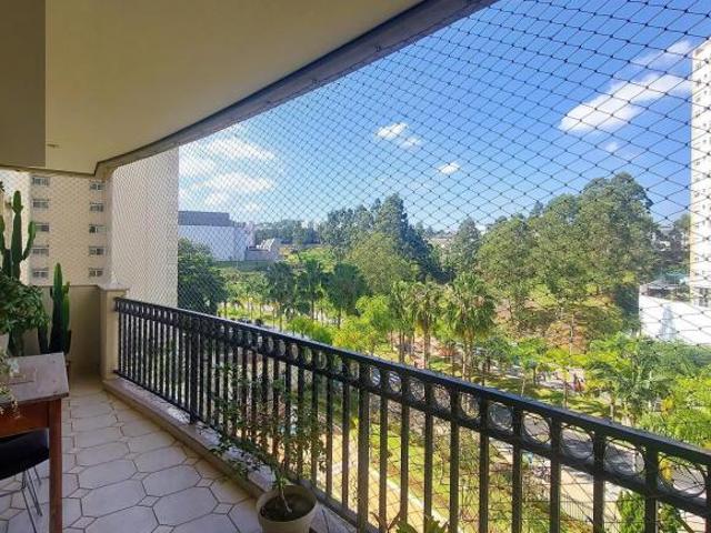 Apartamento em Tamboré Santana de Parnaíba, SP