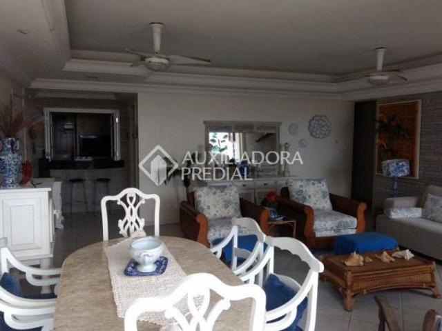 Apartamento em Torres