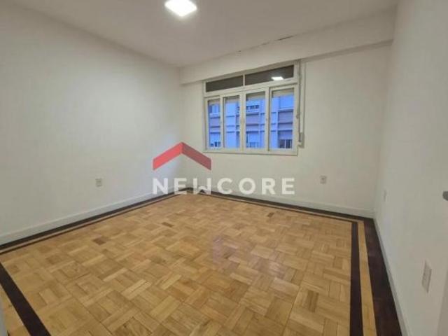 Apartamento em Travessa Miranda e Castro Santana Porto Alegre/RS