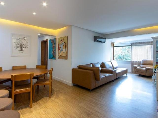 Apartamento em Tristeza
