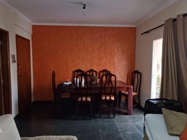 APARTAMENTO EM UMA ÓTIMA LOCALIZAÇÃO