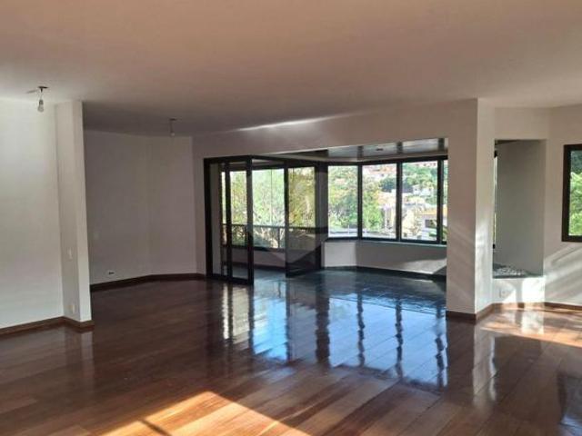 Apartamento em Vila Madalena com lareira