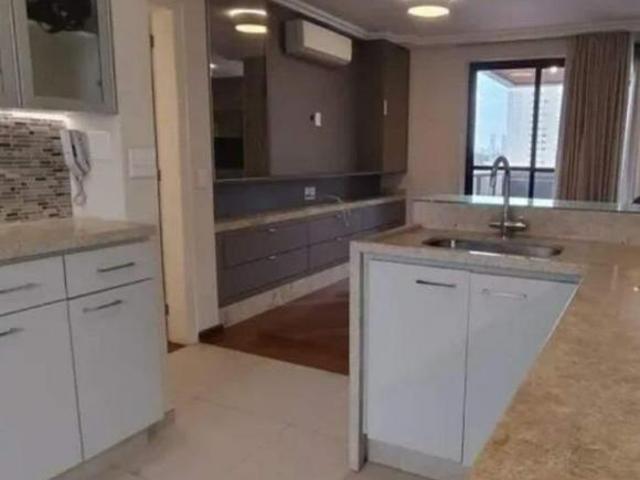 Apartamento em Vila Mariana com 116m²