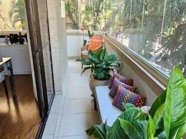 Apartamento em Vila Mariana com 200m²