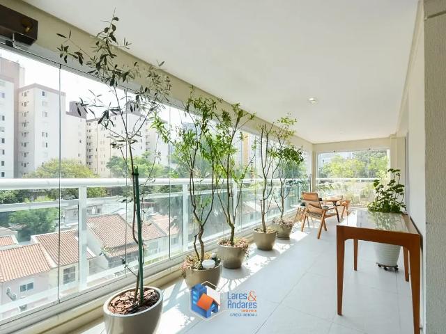 Apartamento em Vila Mariana, São Paulo/SP de 200m² 4 quartos à venda por R$ 3.299.900,00