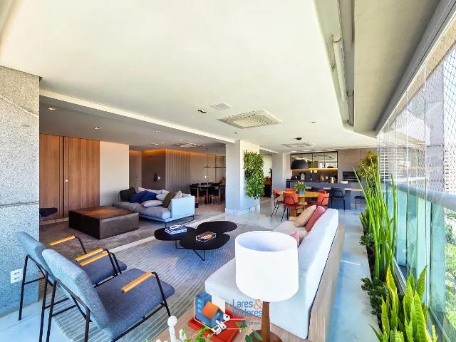 Apartamento em Vila Mariana, São Paulo/SP de 215m² 4 quartos à venda por R$ 4.999.000,00