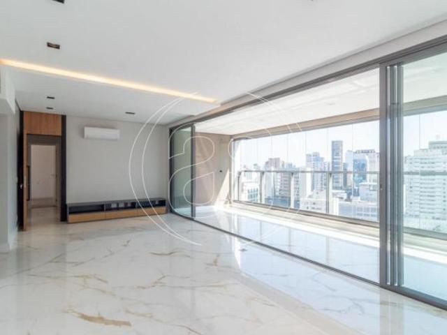 Apartamento em Vila Nova Conceição com 154m²