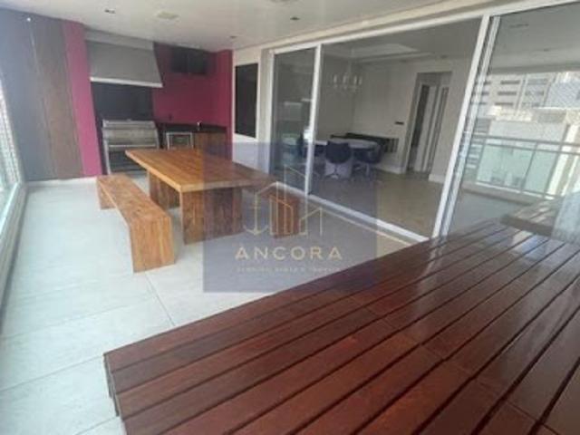 Apartamento em Vila Nova Conceição São Paulo, SP