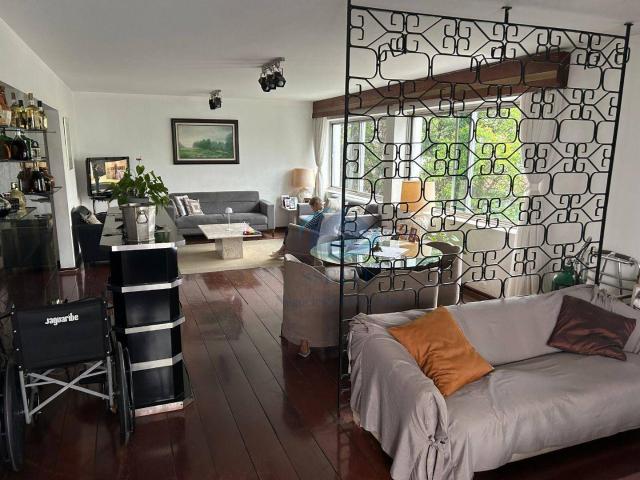 Apartamento em Vila Nova Conceição, São Paulo/SP de 182m² 3 quartos à venda por R$ 4.299.000,00