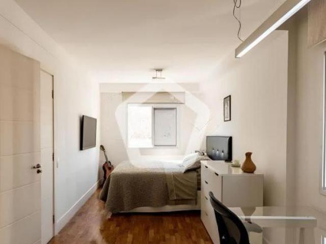Apartamento em Vila Olímpia