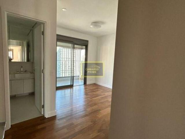 Apartamento em Vila Olímpia com 160 metros de área útil, para venda