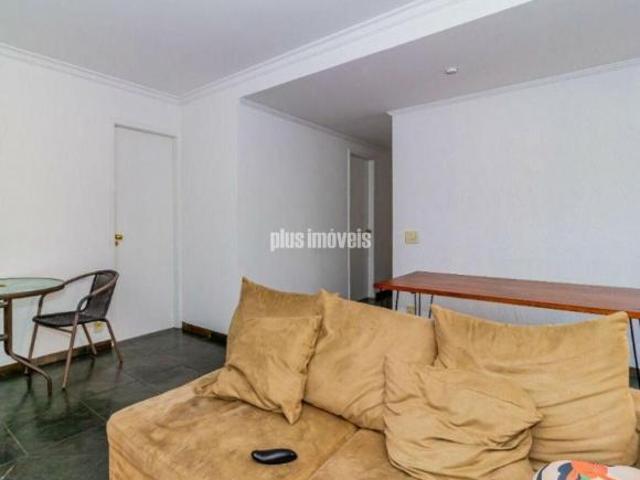 Apartamento em Vila Olímpia com 84m²