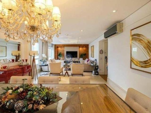 Apartamento em Vila Olímpia, São Paulo/SP de 210m² 3 quartos à venda por R$ 6.300.000,00