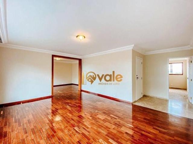 Apartamento em Vila Adyana, São José dos Campos/SP de 220m² 5 quartos à venda por R$ 1.640.000,00