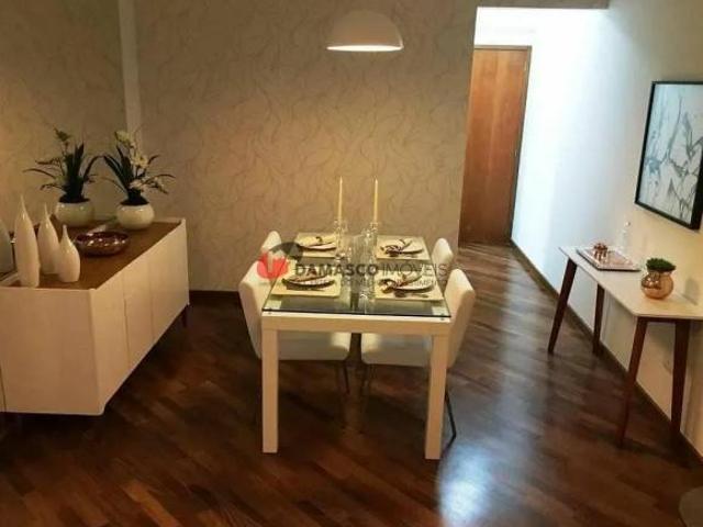 Apartamento em Vila Alzira