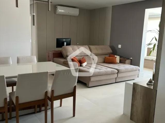 Apartamento em Vila Anastácio
