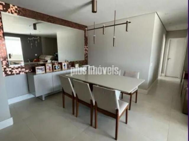 Apartamento em Vila Anastácio com 87m²