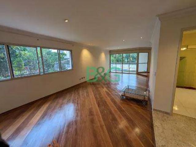 Apartamento em Vila Andrade, São Paulo/SP de 200m² 4 quartos à venda por R$ 789.000,00