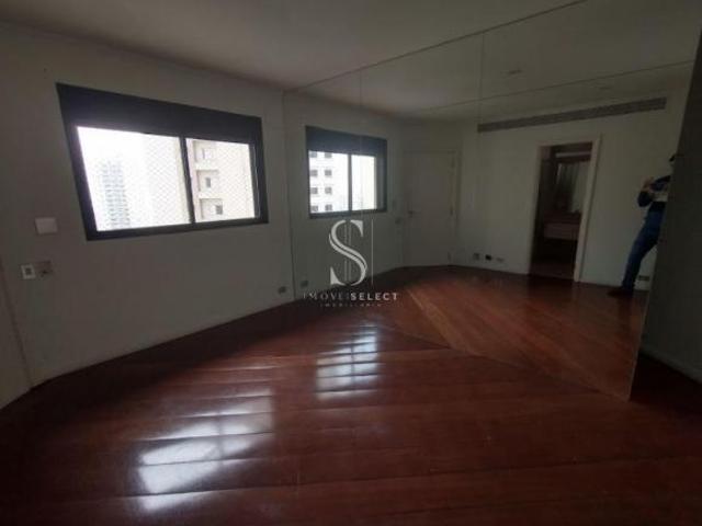 Apartamento em Vila Andrade, São Paulo/SP de 455m² 6 quartos à venda por R$ 1.490.000,00