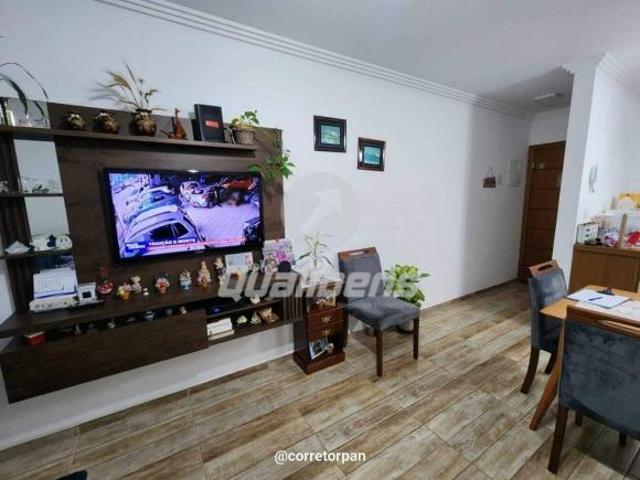 Apartamento em Vila Assis Brasil