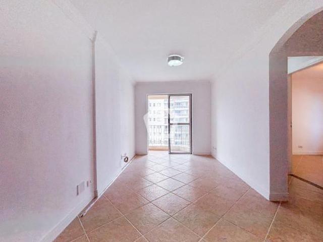 Apartamento em Vila Brasilio Machado