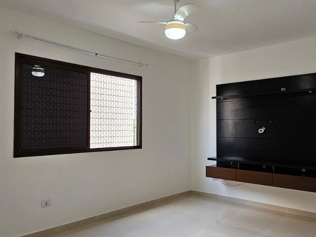Apartamento em Vila Caiçara, Praia Grande/SP de 68m² 2 quartos à venda por R$ 384.000,00