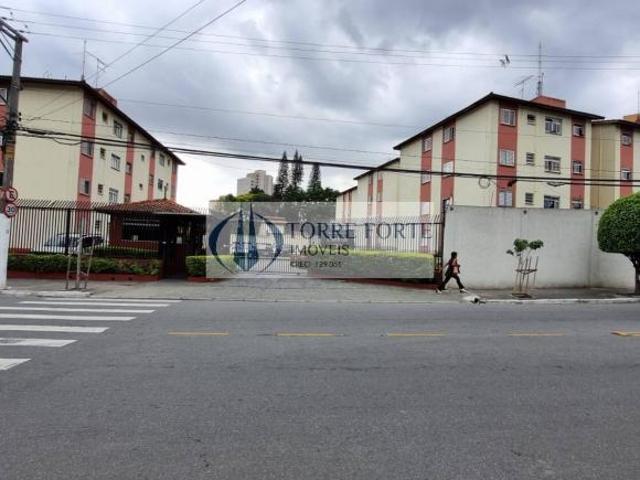 Apartamento em Vila Carmosina, São Paulo/SP de 60m² 2 quartos à venda por R$ 270.000,00