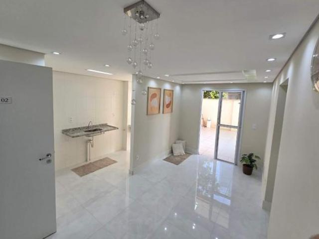 Apartamento em Vila Carmosina, São Paulo/SP de 90m² 2 quartos à venda por R$ 435.000,00