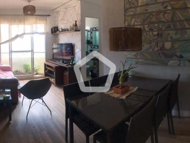 Apartamento em Vila Carrão