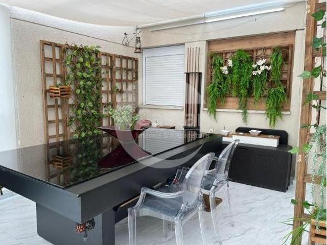 Apartamento em Vila Carrão