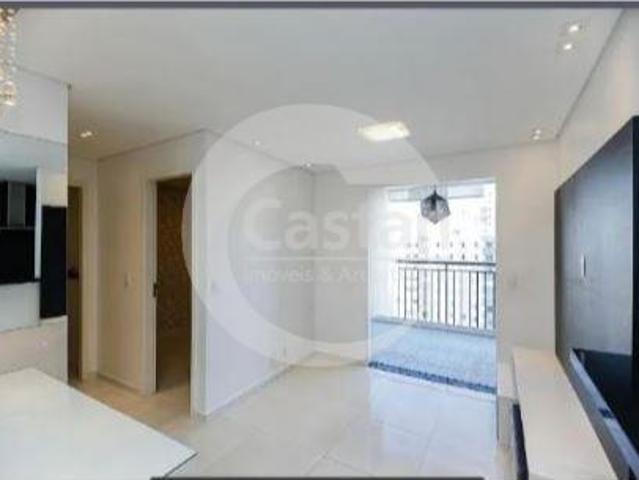 Apartamento em Vila Carrão