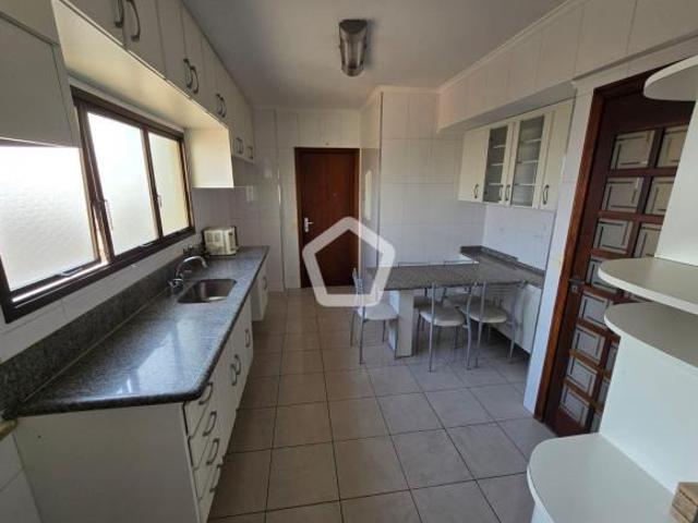Apartamento em Vila Carrão