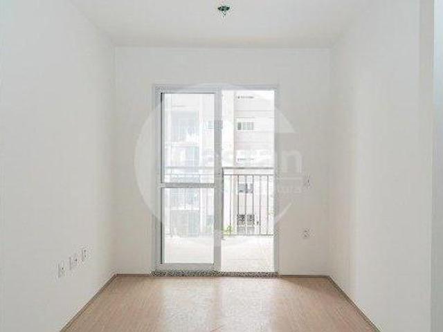 Apartamento em Vila Carrão