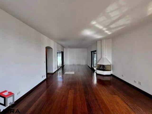 Apartamento em Vila Congonhas com 174m²