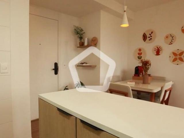 Apartamento em Vila Constança