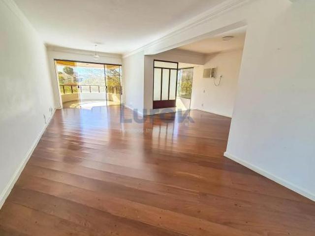 Apartamento em Vila Coqueiro, Valinhos/SP de 181m² 3 quartos à venda por R$ 1.000.000,00