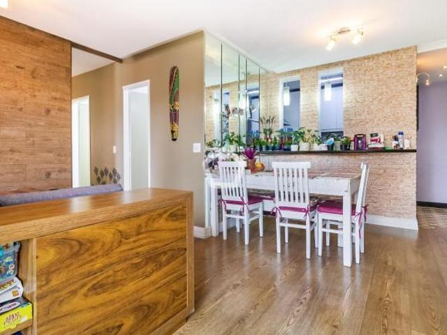 Apartamento em Vila das Mercês