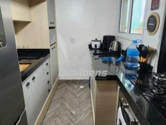 Apartamento em Vila Emílio