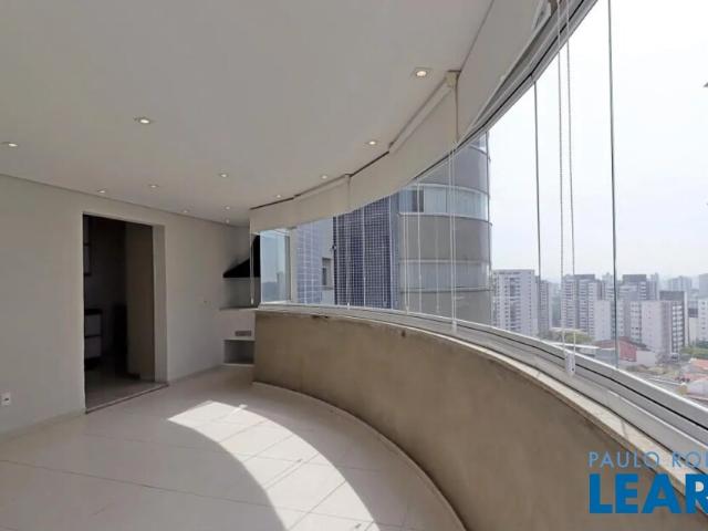 Apartamento em Vila Floresta, Santo André, SP