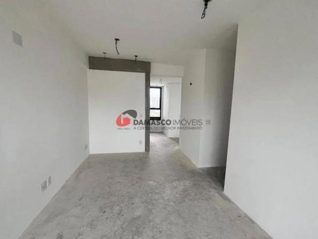 Apartamento em Vila Guiomar