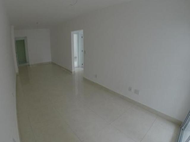 Apartamento em Vila Guilhermina Praia Grande