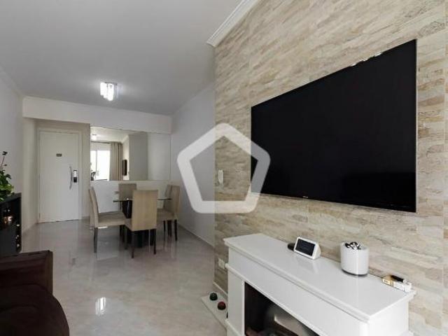 Apartamento em Vila Gomes Cardim