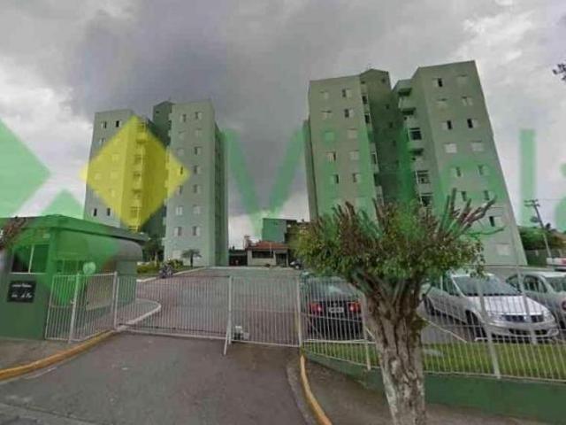 Apartamento em Vila Júlia Poá