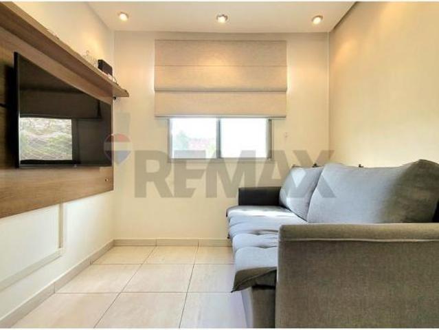 Apartamento em Vila Lutécia com 2 dormitórios e 1 vaga de garagem