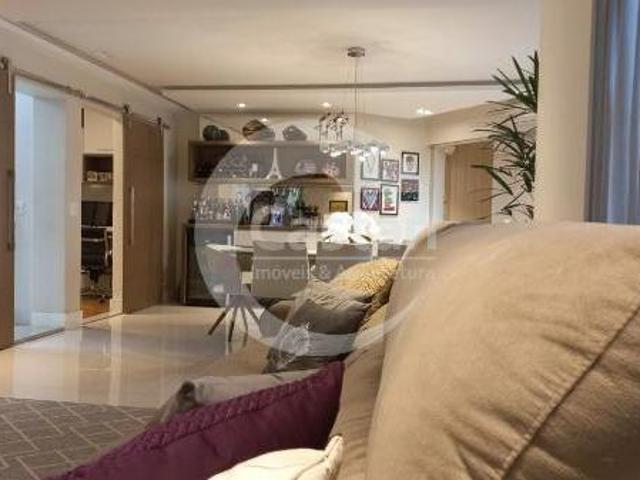 Apartamento em Vila Regente Feijó