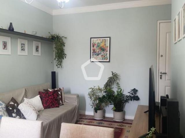 Apartamento em Vila Romana