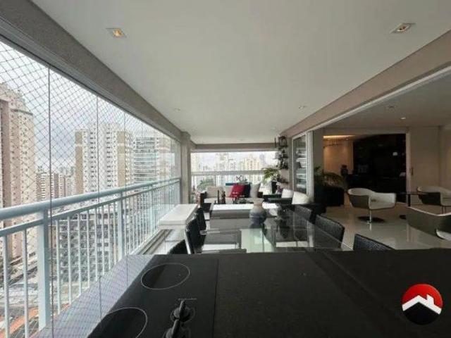 Apartamento em Vila Romana com 206m² 3 dormitórios sendo 3 suítes com varanda na suites master. V