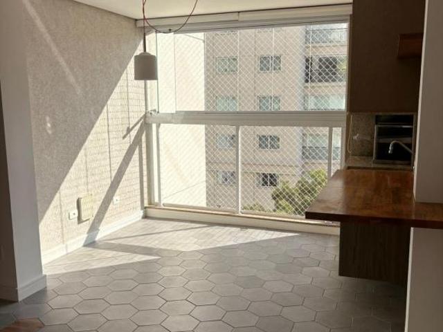 Apartamento em Vila Suzana, São Paulo/SP
