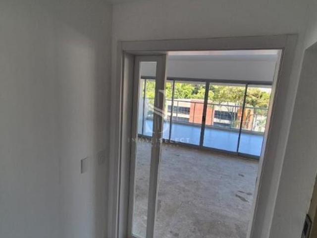 Apartamento em Vila Sofia, São Paulo/SP de 155m² 3 quartos à venda por R$ 1.650.000,00