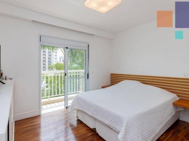 Apartamento em Vila Sofia, São Paulo/SP de 246m² 4 quartos à venda por R$ 1.990.000,00